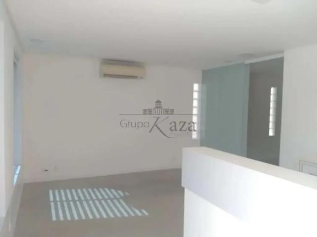 Casa / Sobrado Comercial para Venda em São José dos Campos/SP Jardim Apolo