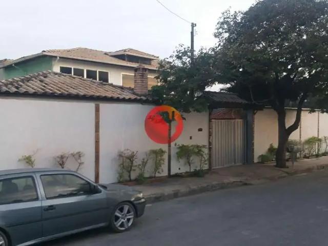 Casa / Sobrado Comercial para Venda em São José da Lapa/MG Zona Rural 6 Quartos