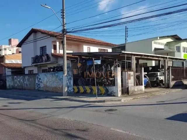 Casa / Sobrado Comercial para Venda em São José/SC Bela Vista 3 Quartos