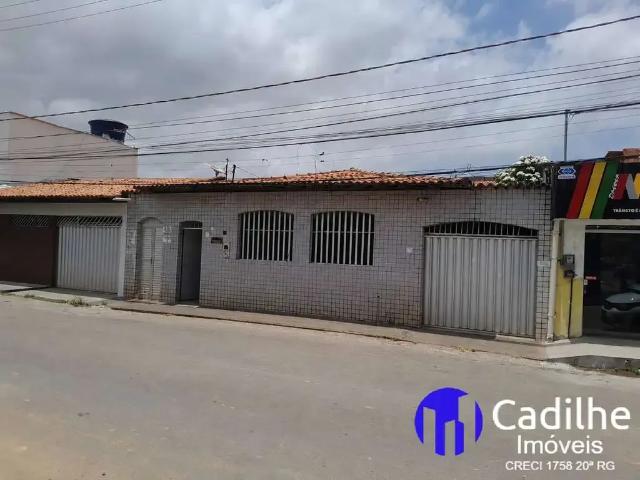 Casa / Sobrado Comercial para Venda em São Luís/MA Cohama 3 Quartos