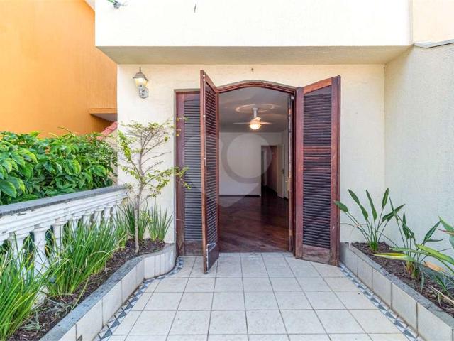 Casa / Sobrado Comercial para Venda em São Paulo/SP Sumaré 3 Quartos
