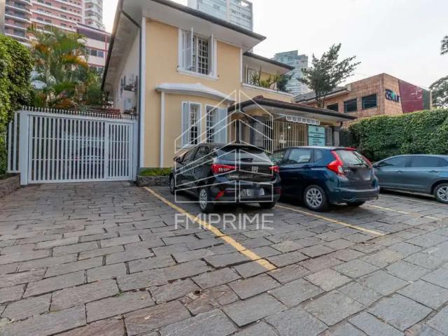 Casa / Sobrado Comercial para Venda em São Paulo/SP Pacaembu