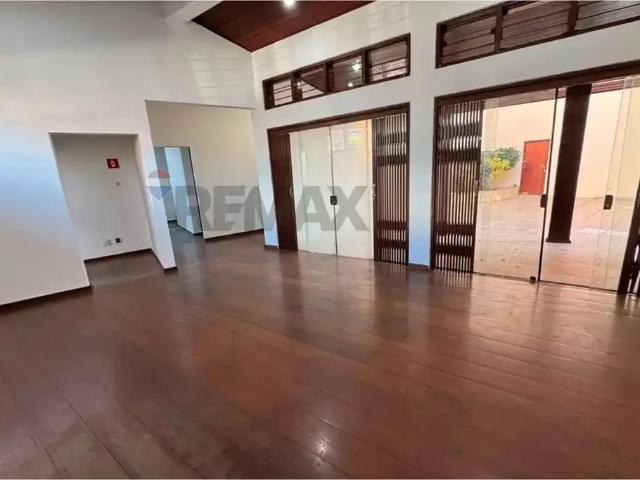 Casa / Sobrado Comercial para Venda em Sorocaba/SP Jardim Americano 4 Quartos