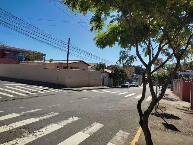Casa / Sobrado Comercial para Venda em Salto/SP Bela Vista