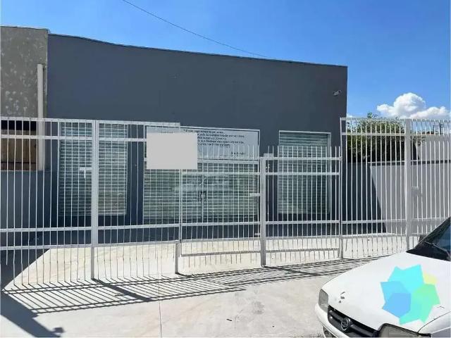 Casa / Sobrado Comercial para Venda em Salto/SP Jardim Itaguaçu