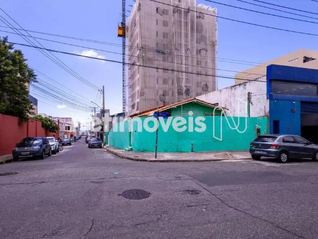 Casa / Sobrado Comercial para Venda em Salvador/BA Amaralina 3 Quartos
