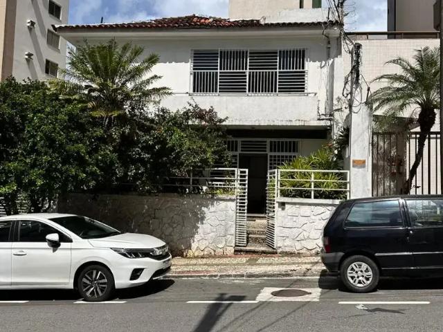 Casa / Sobrado Comercial para Venda em Salvador/BA Graça