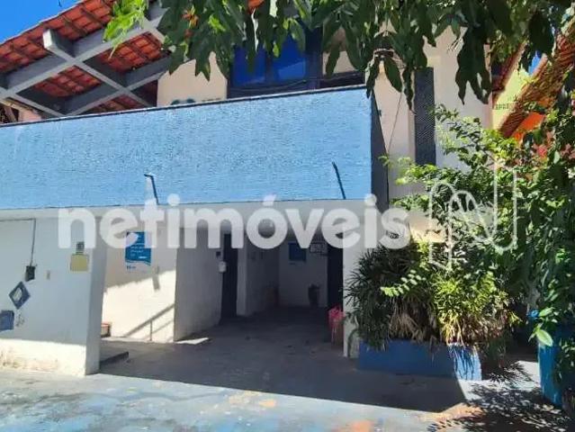 Casa / Sobrado Comercial para Venda em Salvador/BA Pituba