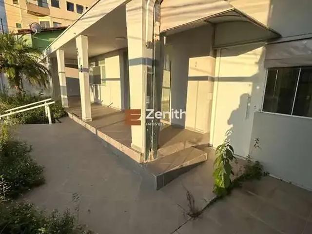 Casa / Sobrado Comercial para Venda em Pouso Alegre/MG Medicina 10 Quartos