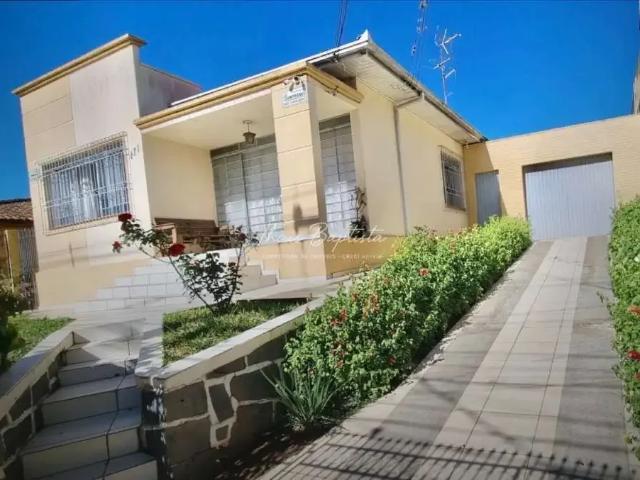 Casa / Sobrado Comercial para Venda em Ponta Grossa/PR Estrela