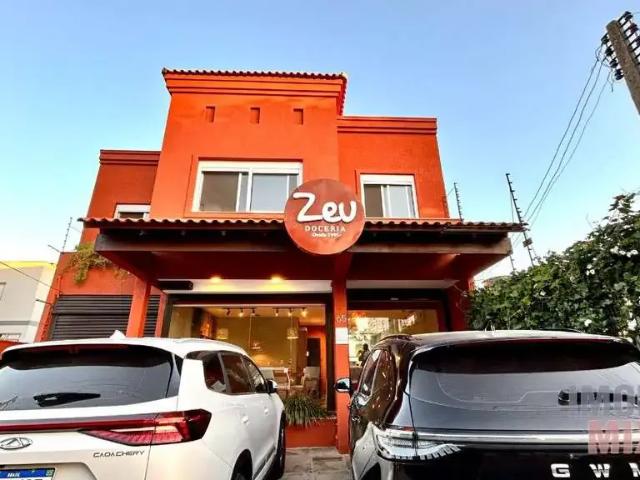 Casa / Sobrado Comercial para Venda em Porto Alegre/RS Cristo Redentor