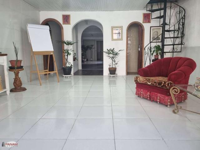Casa / Sobrado Comercial para Venda em Porto Alegre/RS Floresta