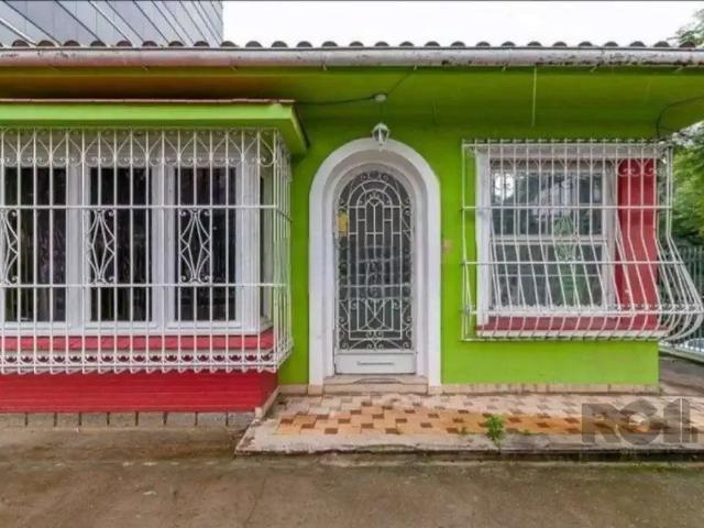 Casa / Sobrado Comercial para Venda em Porto Alegre/RS São João