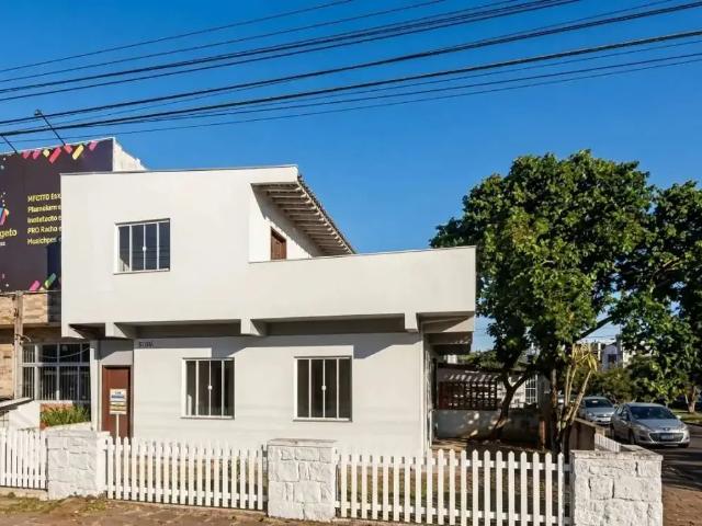 Casa / Sobrado Comercial para Venda em Porto Alegre/RS Sarandi 3 Quartos