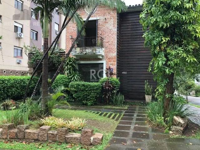 Casa / Sobrado Comercial para Venda em Porto Alegre/RS Petrópolis 1 Quartos