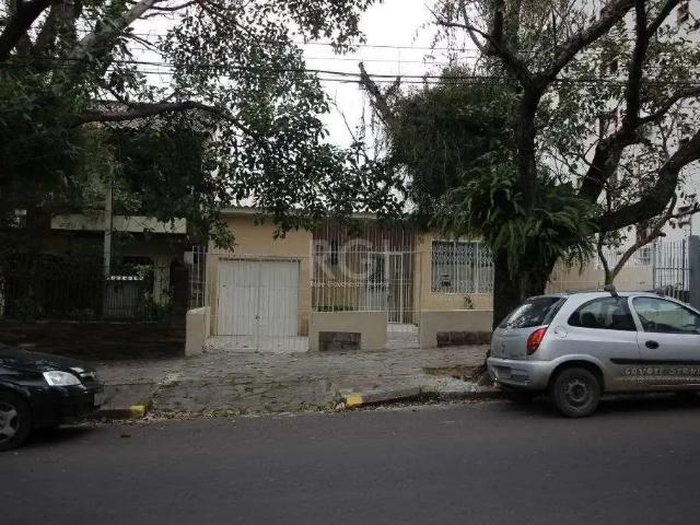 Casa / Sobrado Comercial para Venda em Porto Alegre/RS Petrópolis 3 Quartos