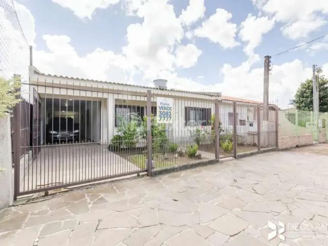 Casa / Sobrado Comercial para Venda em Porto Alegre/RS Vila Jardim 3 Quartos