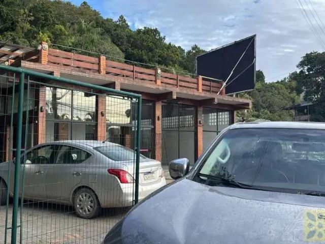 Casa / Sobrado Comercial para Venda em Porto Belo/SC Centro