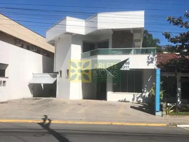 Casa / Sobrado Comercial para Venda em Porto Belo/SC Centro 3 Quartos