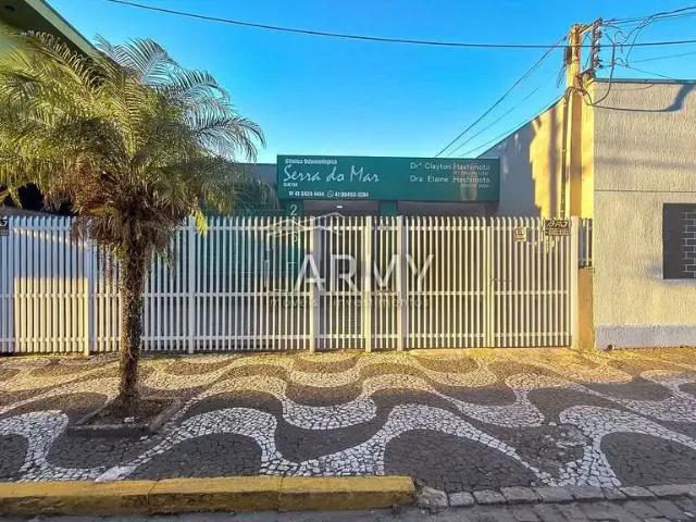 Casa / Sobrado Comercial para Venda em Paranaguá/PR Centro Histórico 3 Quartos