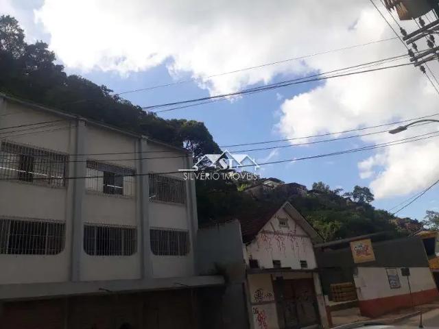 Casa / Sobrado Comercial para Venda em Petrópolis/RJ Alto da Serra