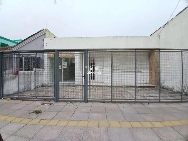 Casa / Sobrado Comercial para Venda em Pelotas/RS Centro 3 Quartos