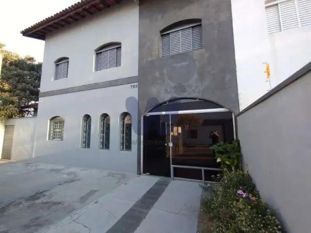 Casa / Sobrado Comercial para Venda em Pindamonhangaba/SP Vila Bourghese 4 Quartos