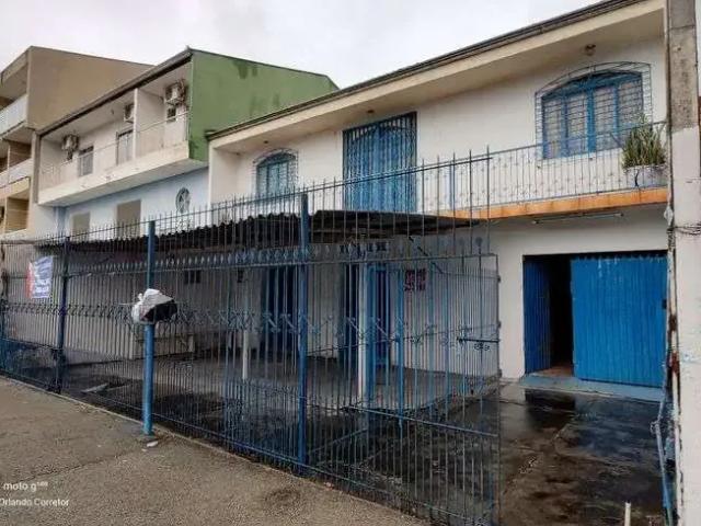 Casa / Sobrado Comercial para Venda em Pinhais/PR Maria Antonieta 4 Quartos