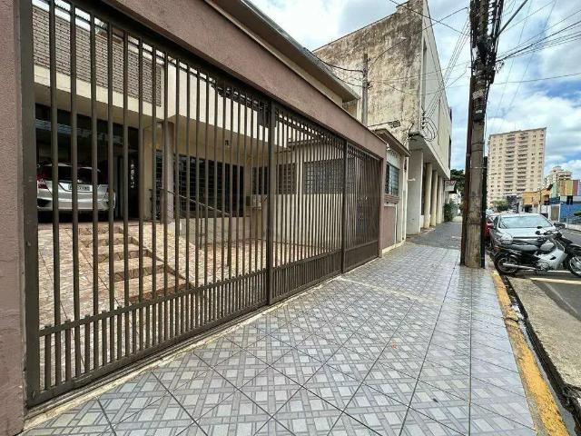 Casa / Sobrado Comercial para Venda em Piracicaba/SP Centro 6 Quartos