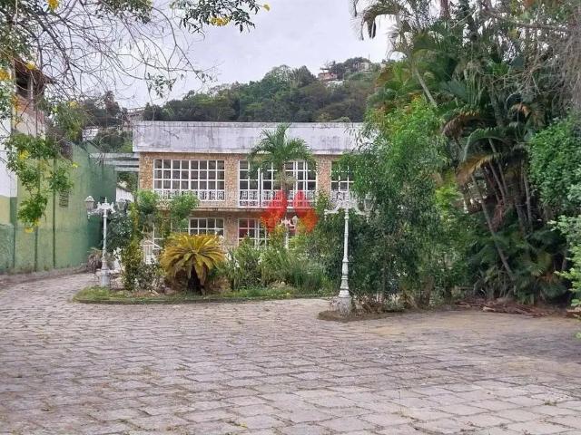 Casa / Sobrado Comercial para Venda em Rio de Janeiro/RJ Tanque
