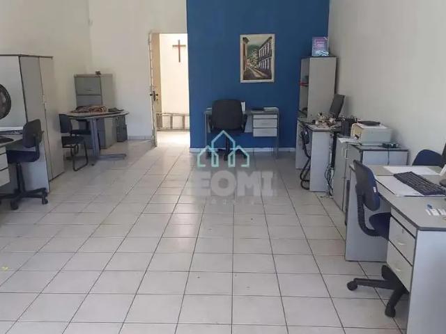 Casa / Sobrado Comercial para Venda em Taubaté/SP Morumbi