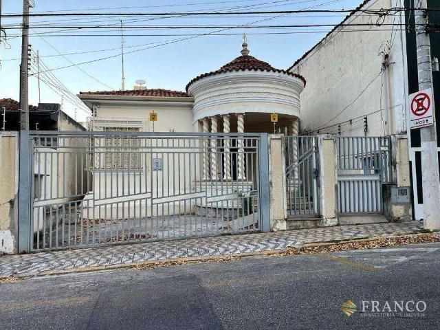 Casa / Sobrado Comercial para Venda em Taubaté/SP Centro 5 Quartos