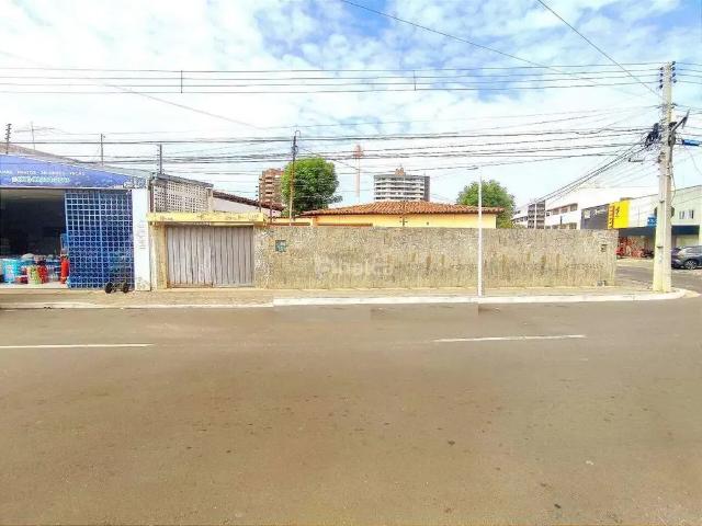 Casa / Sobrado Comercial para Venda em Teresina/PI Jóquei 3 Quartos