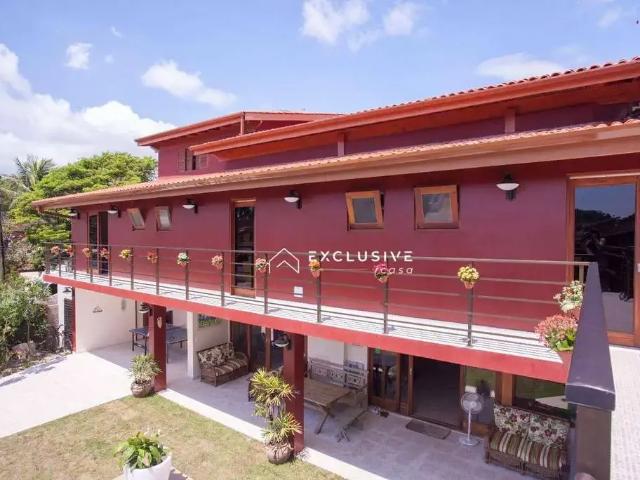 Casa / Sobrado Comercial para Venda em Ubatuba/SP Perequê Açu 9 Quartos