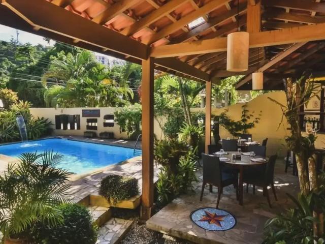 Casa / Sobrado Comercial para Venda em Ubatuba/SP Toninhas