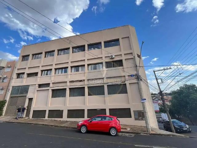 Casa / Sobrado Comercial para Venda em Uberaba/MG Estados Unidos 4 Quartos