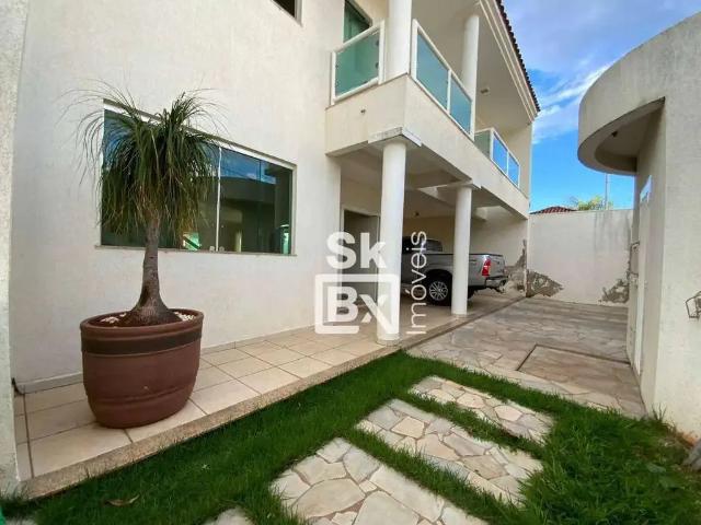 Casa / Sobrado Comercial para Venda em Uberlândia/MG Jardim Karaíba 4 Quartos