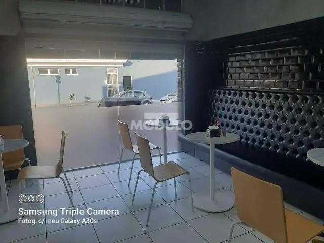 Casa / Sobrado Comercial para Venda em Uberlândia/MG Jardim Patrícia 3 Quartos