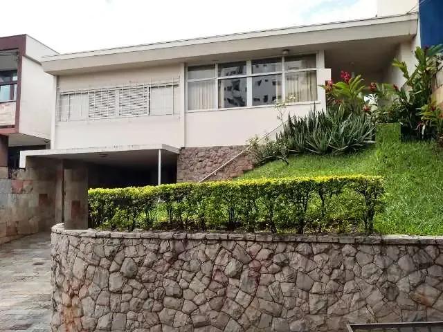 Casa / Sobrado Comercial para Venda em Uberlândia/MG Lidice 4 Quartos