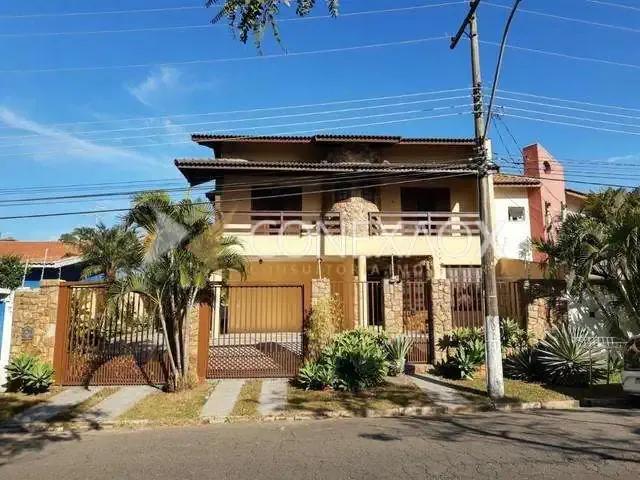Casa / Sobrado Comercial para Venda em Valinhos/SP Parque Terranova 4 Quartos