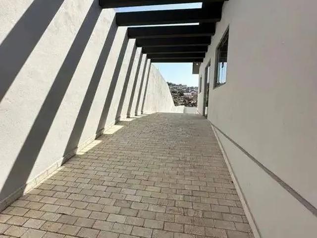 Casa / Sobrado Comercial para Venda em Varginha/MG Centro 3 Quartos