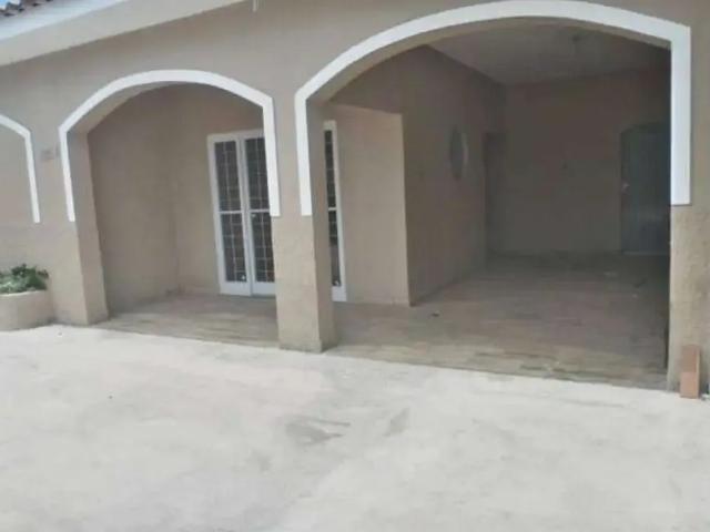 Casa / Sobrado Comercial para Venda em Várzea Grande/MT Centro Sul 3 Quartos