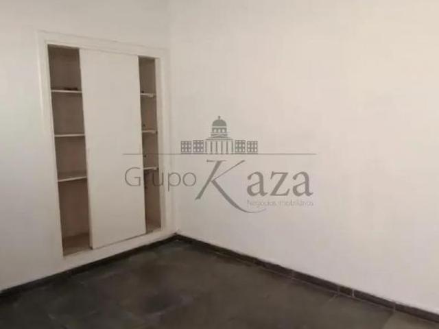 Casa Sobrado Comercial Vila Romana 196m²