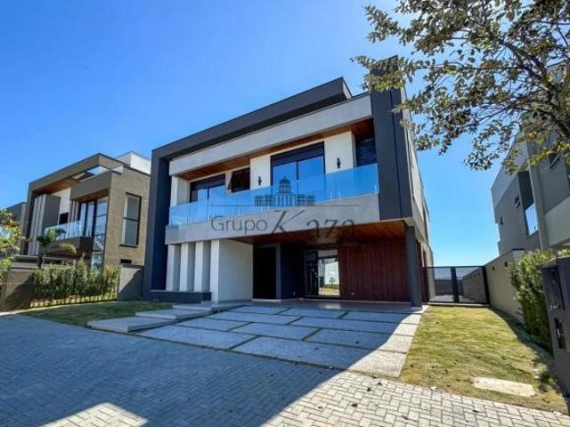 Casa Sobrado Condomínio Alphaville I 4 Suítes 450m²