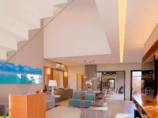 Casa Sobrado Condomínio Dona Lucilla Indaiatuba SP HD Invest