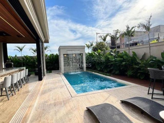 Casa Sobrado Condomínio em Araraquara