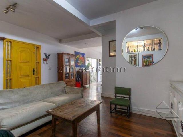 CASA SOBRADO CAMPO BELO 3 DORMITÓRIOS 4 VAGAS