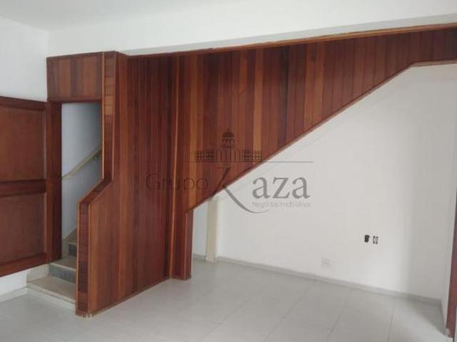 Casa Sobrado Centro Jacareí 198m² 3 Dormitórios