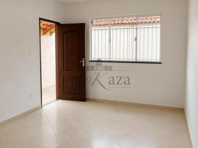 Casa Sobrado Cidade Jardim Jacareí 2 Dormitórios 101 m²
