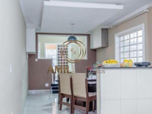 Casa Sobrado/ Cruzeiro do Sul / 05 dormitórios /125² de terreno / São José dos Campos